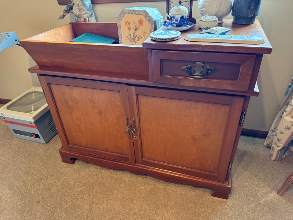 Sew Much Style on Walling Cir - Blue Moon Estate Sales | Omaha, NE